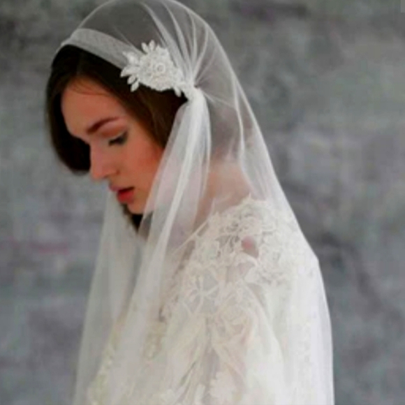 Accessories | Creamy White Juliette Style Veil | Poshmark